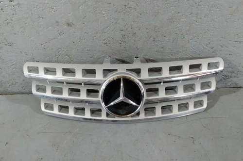 Решетка радиатора Mercedes M-Class W164