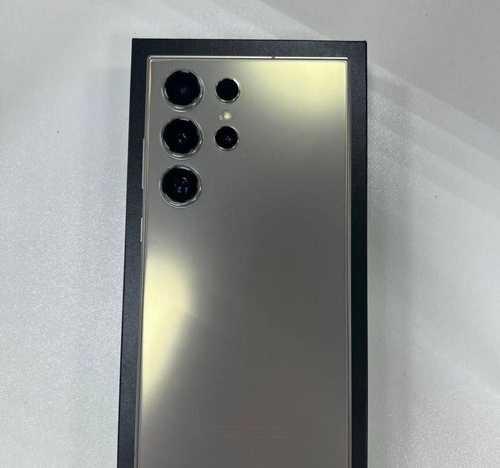 Samsung Galaxy S24 Ultra, 12/256 ГБ