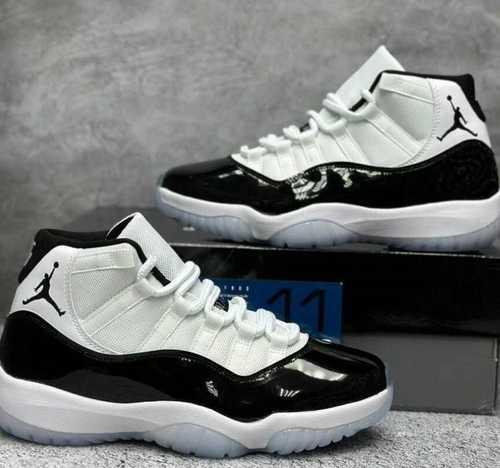 Nike Air Jordan 11 Retro Concord