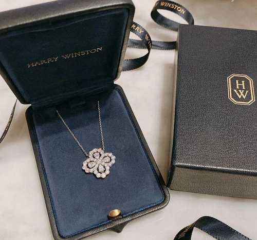 Золотое колье Harry Winston 4 гр 1.55 ct