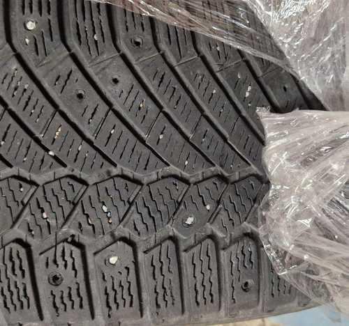 Continental ContiIceContact 245/40 R18 97T