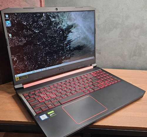 Acer Nitro 5 IPS 15,6"/GTX1050/i5-8300h/SSD HDD