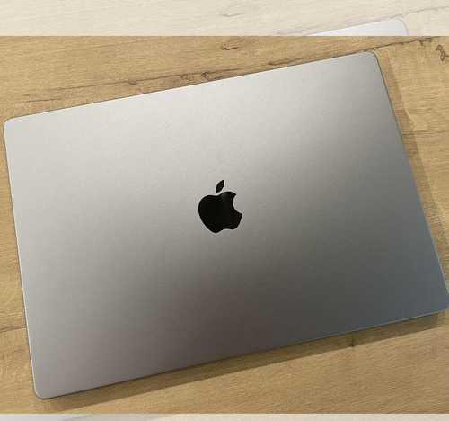 Apple macbook 16 m1 pro 2021