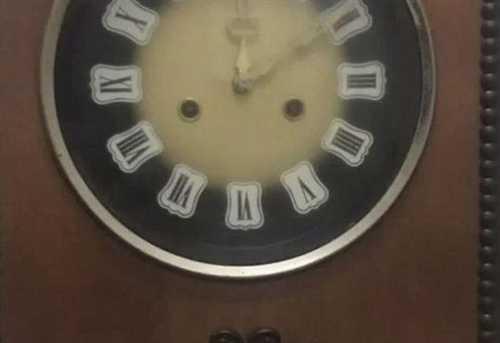 Часы настенные с боем Янтарь