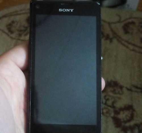 Телефон Sony Xperia l c2105