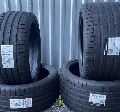 Hankook Ventus S1 Evo 3 K127 275/35 R21 и 315/30 R21