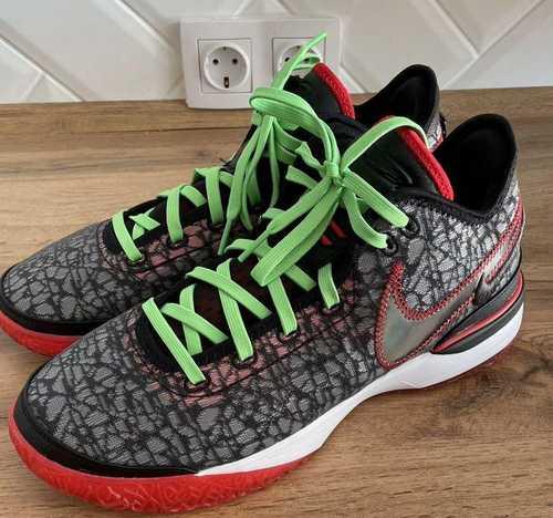 Баскетбольные кроссовки Nike Zoom LeBron nxxt GEN