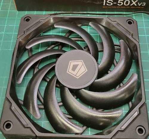 ID cooling is 50x v3 (вентилятор)