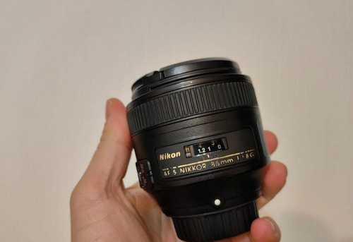 Nikon 85mm f/1.8G AF-S
