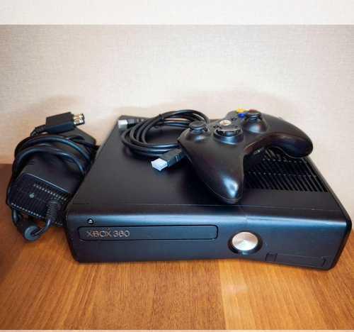 Xbox 360 500Gb 76игр Freeboot