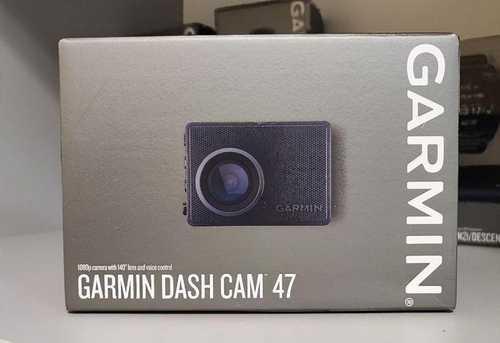 Видеорегистратор Garmin Dash Cam 47