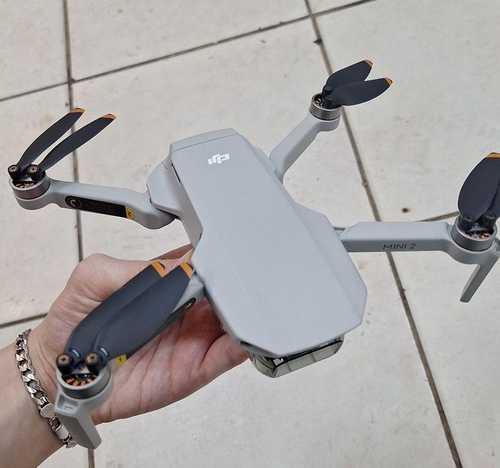 Квадрокоптер dji mini 2