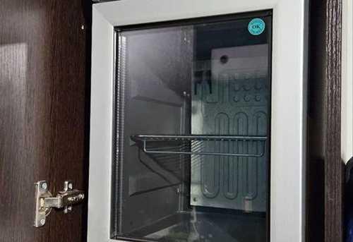 Redbull холодильник