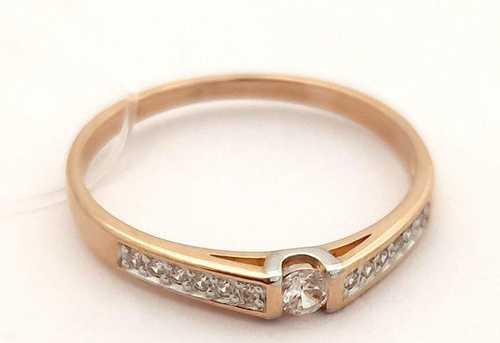 Золотое кольцо фианит помолвочное Diamant