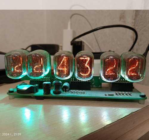 Nixie clock часы