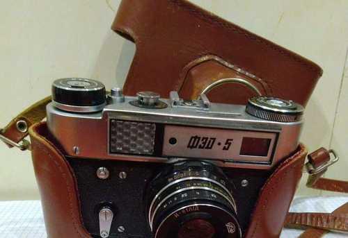 Плёночный фотоаппарат фэд5
