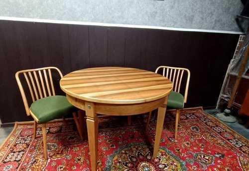 Винтажный обеденный стол Румыния 60е годы