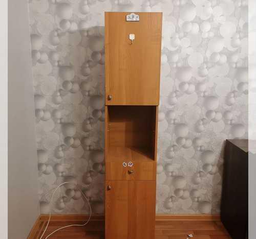 Отдам бесплатно мебель компьютерный стол