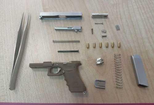Моделька пистолета Glock 17 1:3