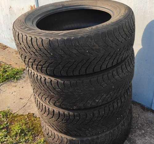 Nokian Tyres Hakkapeliitta R3 SUV 215/65 R17 103R