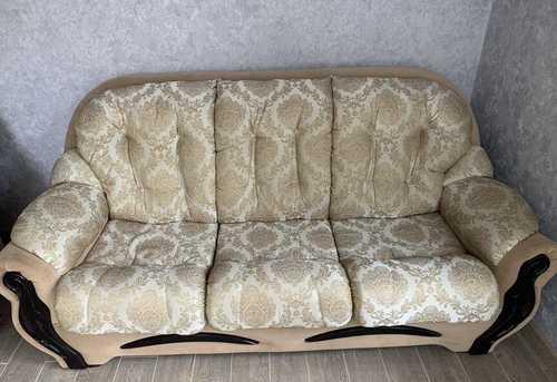 Продаю комплект мягкой мебели диваны кресла