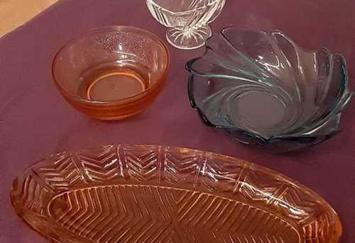 Розетки фарфоровые и посуда из стекла
