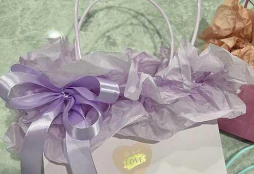 Коробочки и упаковка для цветов или подарков