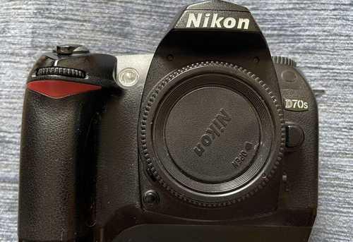Nikon d70s body