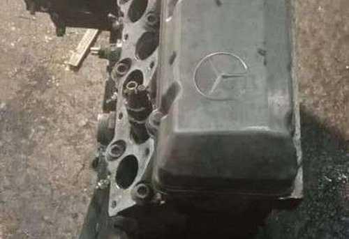 Крышка передняя двигателя Mercedes 2.3d om601
