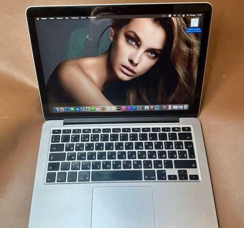 Apple macbook pro 13 2015 256 SSD Retina