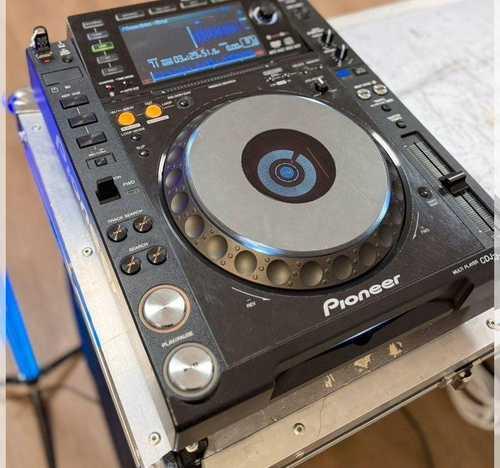 Pioneer CDJ-2000 nexus