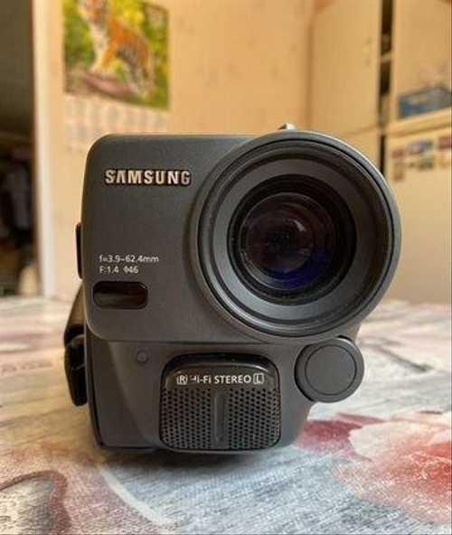 Видеокамера Samsung