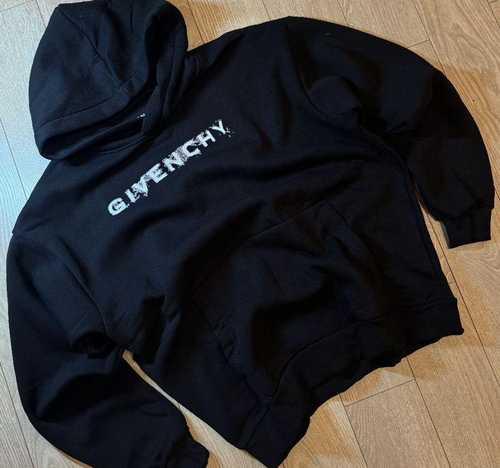 Худи Givenchy