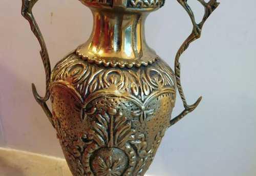 Старинная, огромная,бронзовая ваза - кувшин