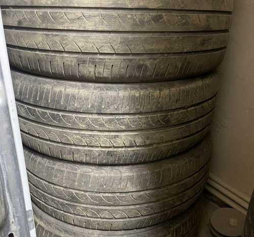 Yokohama BluEarth AE01 195/60 R15 88H