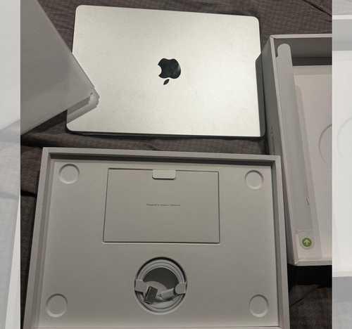 Macbook air 13 m3 16 256gb