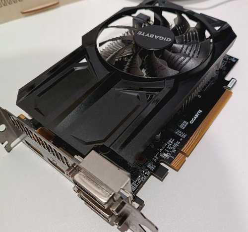 Видеокарта Gigabyte GTX 950, 2 Gb, 128bit, gddr5