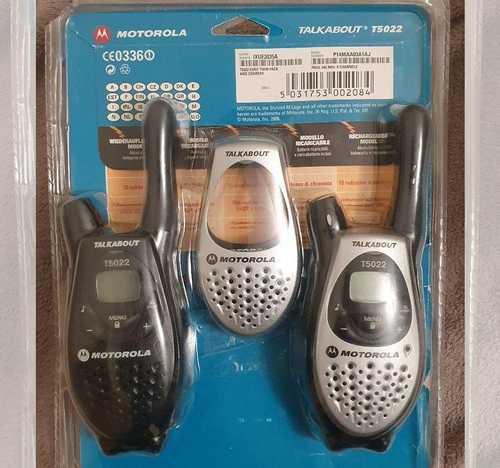 Рации Motorola T5022, в комплекте две шт. и зу