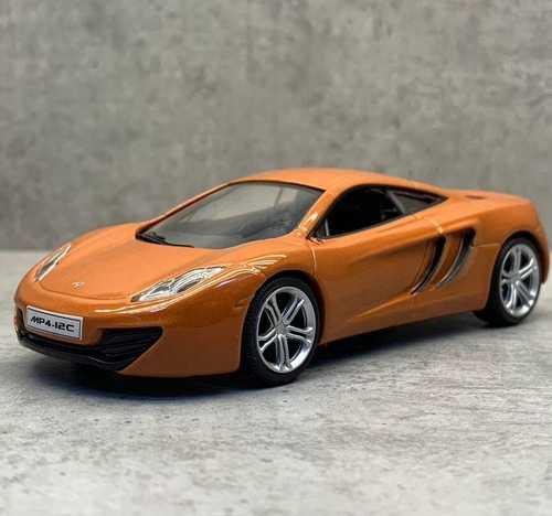 Коллекционная модель McLaren MP4-120 1:43