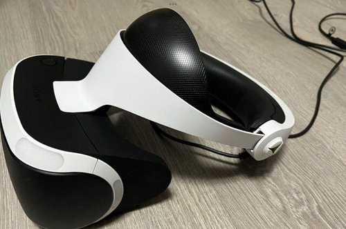 PS VR с камерой и двумя Move Motion контроллерами