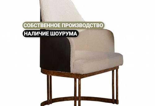 Пушистое дизайнерское кресло неоклассика