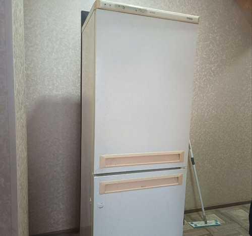 Холодильник бу stinol