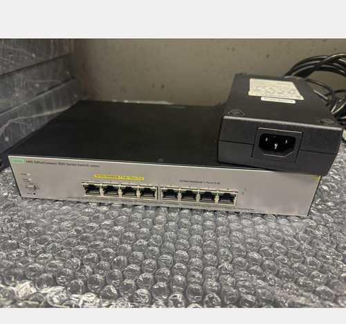 HPe 1820 j9982a PoE