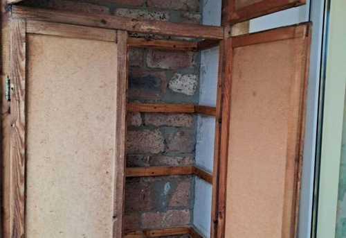 Деревянный шкафчик самодельный для балконакладовки