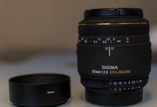 Sigma 50mm f/2.8 DG Macro Nikon F