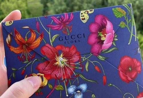Gucci flora открытка в конверте с запахом