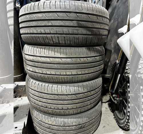 Hankook Ventus S2 215/50 R17