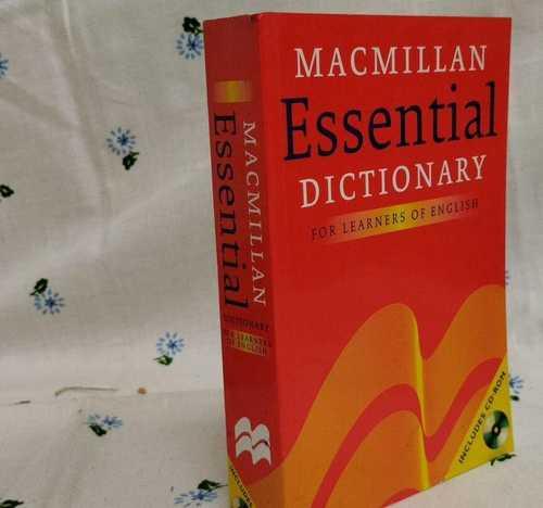 Macmillan Essential Dictionary 2011