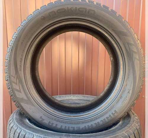 Nokian Tyres Hakkapeliitta 4 215/55 R16 87T