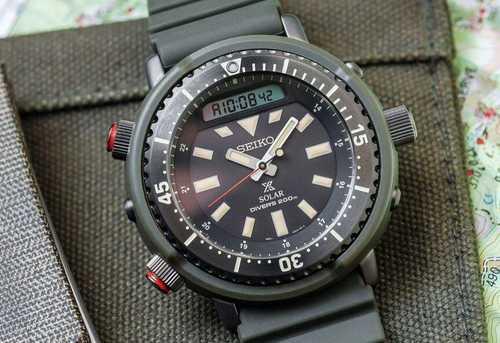 Часы Seiko Solar Hybrid Diver Arnie snj031p1